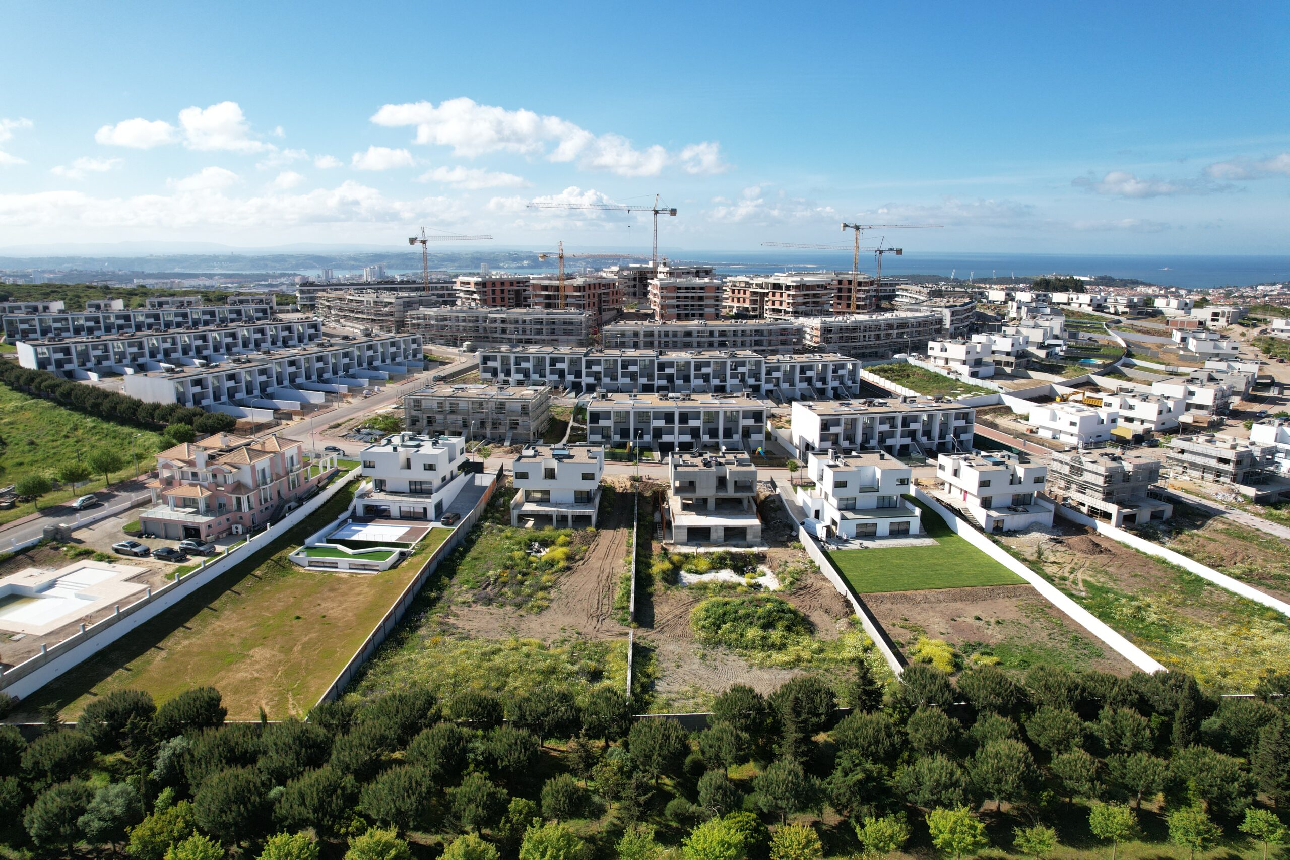 JPS GROUP na revista Público Imobiliário - JPS GROUP